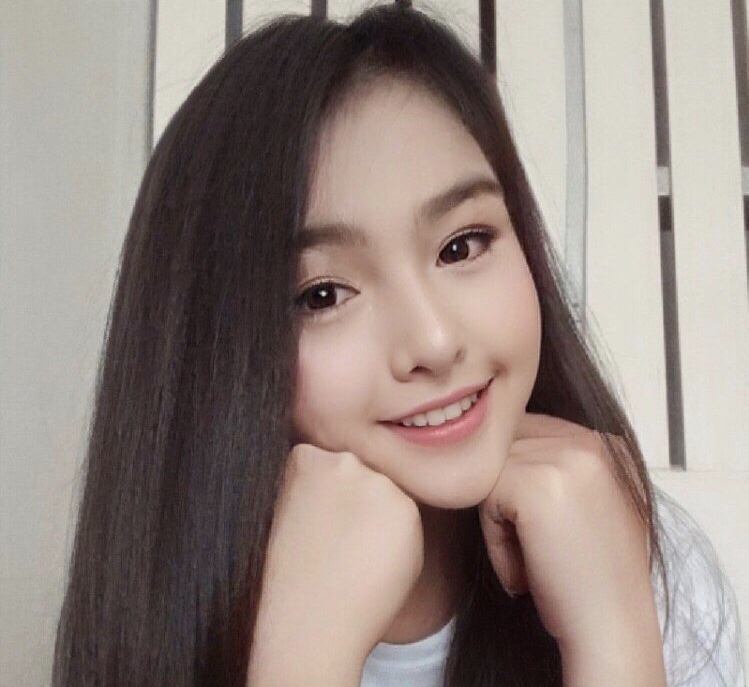 Layla | MOpress - Professional Writer's Content Platform